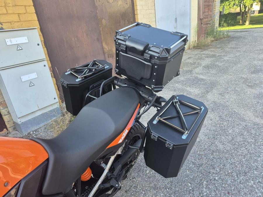 KTM Adventure 2016 in Palanga, with an engine capacity of 1.05 L and mileage of 32 thousand km for 6650 €, photo 6 on AUTOMOTO.COM.LV