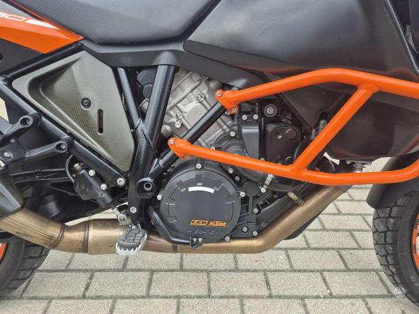 KTM Adventure 2017 Kelmė, ar dzinēja tilpumu 1.09 L un nobraukumu 34 tūkst. km par 6300 €, foto 9 vietnē AUTOMOTO.COM.LV