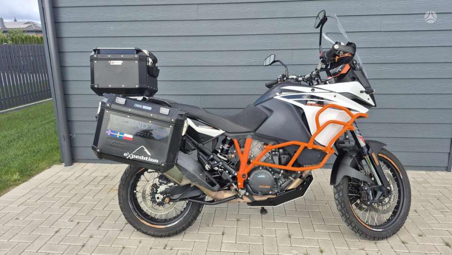KTM Adventure 2017 Šauļi, ar dzinēja tilpumu 1.09 L un nobraukumu 60 tūkst. km par 6500 €, foto 3 vietnē AUTOMOTO.COM.LV