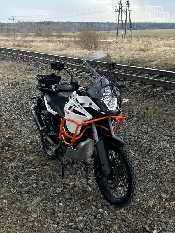 KTM Adventure 2018 Mažeikiai, ar dzinēja tilpumu 0.00 L un nobraukumu 0 tūkst. km par 7999 €, foto 3 vietnē AUTOMOTO.COM.LV