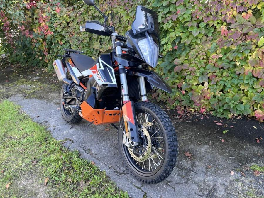 KTM Adventure 2019 Rīga, ar dzinēja tilpumu 0.79 L un nobraukumu 0 tūkst. km par 8900 €, foto 4 vietnē AUTOMOTO.COM.LV