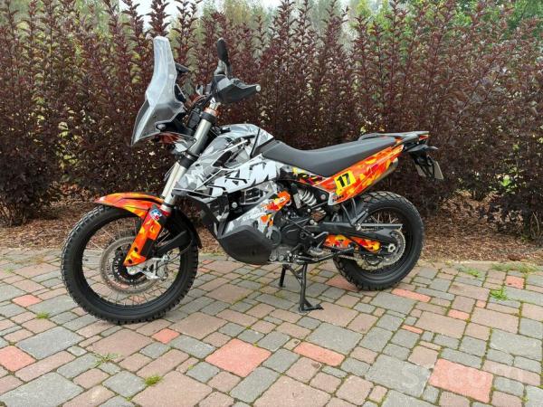 KTM Adventure 2020 Rīga, ar dzinēja tilpumu 0.79 L un nobraukumu 0 tūkst. km par 9000 €, foto 3 vietnē AUTOMOTO.COM.LV