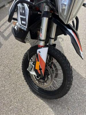 KTM Adventure 2020 Kauņa, ar dzinēja tilpumu 0.80 L un nobraukumu 40 tūkst. km par 6600 €, foto 15 vietnē AUTOMOTO.COM.LV