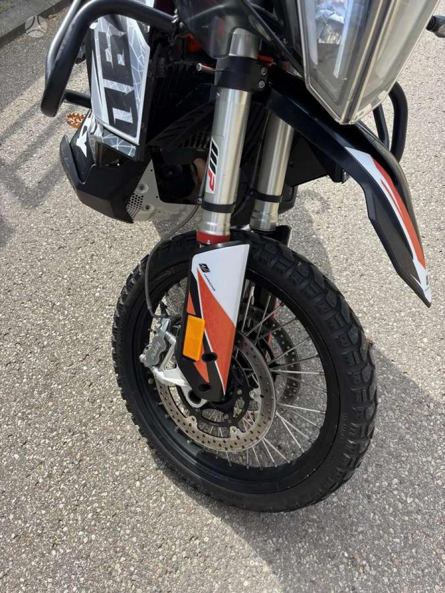 KTM Adventure 2020 Kauņa, ar dzinēja tilpumu 0.80 L un nobraukumu 40 tūkst. km par 6600 €, foto 15 vietnē AUTOMOTO.COM.LV