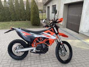 KTM Adventure 2022 Alīta, ar dzinēja tilpumu 0.69 L un nobraukumu 0 tūkst. km par 8000 €, foto 5 vietnē AUTOMOTO.COM.LV