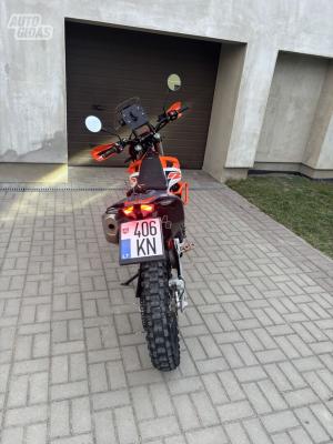 KTM Adventure 2022 Alīta, ar dzinēja tilpumu 0.69 L un nobraukumu 0 tūkst. km par 8000 €, foto 7 vietnē AUTOMOTO.COM.LV