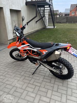 KTM Adventure 2022 Alīta, ar dzinēja tilpumu 0.69 L un nobraukumu 0 tūkst. km par 8000 €, foto 8 vietnē AUTOMOTO.COM.LV