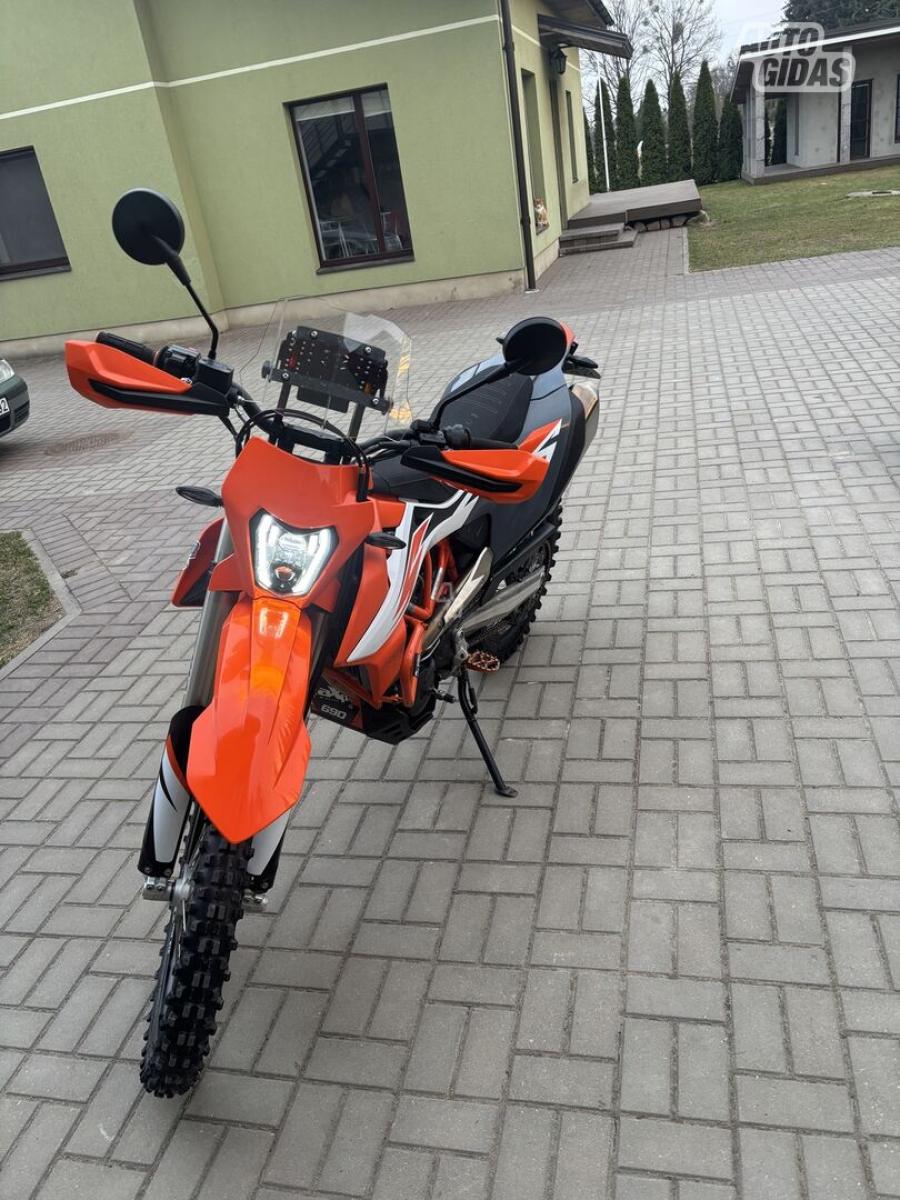 KTM Adventure 2022 Alīta, ar dzinēja tilpumu 0.69 L un nobraukumu 0 tūkst. km par 8000 €, foto 9 vietnē AUTOMOTO.COM.LV