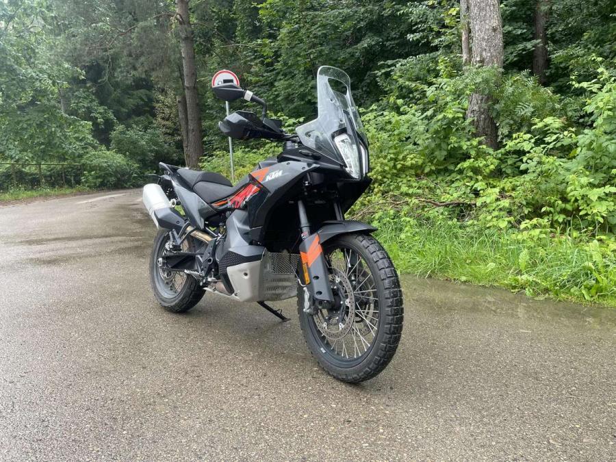 KTM Adventure 2024 in Kaunas, with an engine capacity of 0.80 L and mileage of 7 thousand km for 8000 €, photo 1 on AUTOMOTO.COM.LV