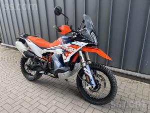 KTM Adventure 2025 Rīga, ar dzinēja tilpumu 0.90 L un nobraukumu 0 tūkst. km par 12500 €, foto 3 vietnē AUTOMOTO.COM.LV