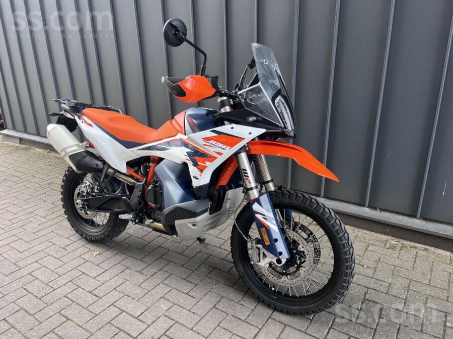 KTM Adventure 2025 Rīga, ar dzinēja tilpumu 0.90 L un nobraukumu 0 tūkst. km par 12500 €, foto 3 vietnē AUTOMOTO.COM.LV
