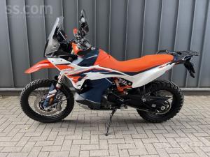 KTM Adventure 2025 Rīga, ar dzinēja tilpumu 0.90 L un nobraukumu 0 tūkst. km par 12500 €, foto 5 vietnē AUTOMOTO.COM.LV