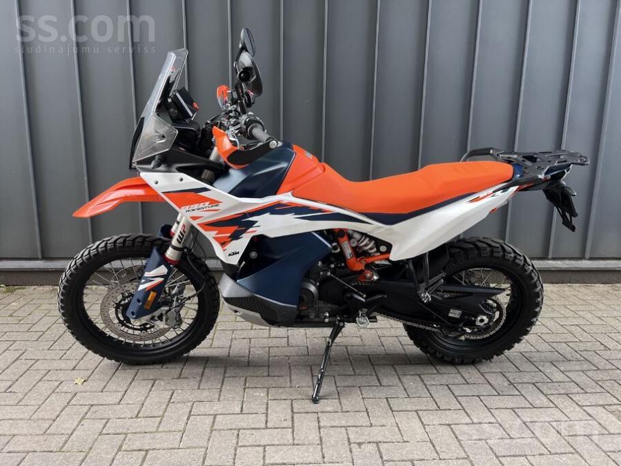 KTM Adventure 2025 Rīga, ar dzinēja tilpumu 0.90 L un nobraukumu 0 tūkst. km par 12500 €, foto 5 vietnē AUTOMOTO.COM.LV