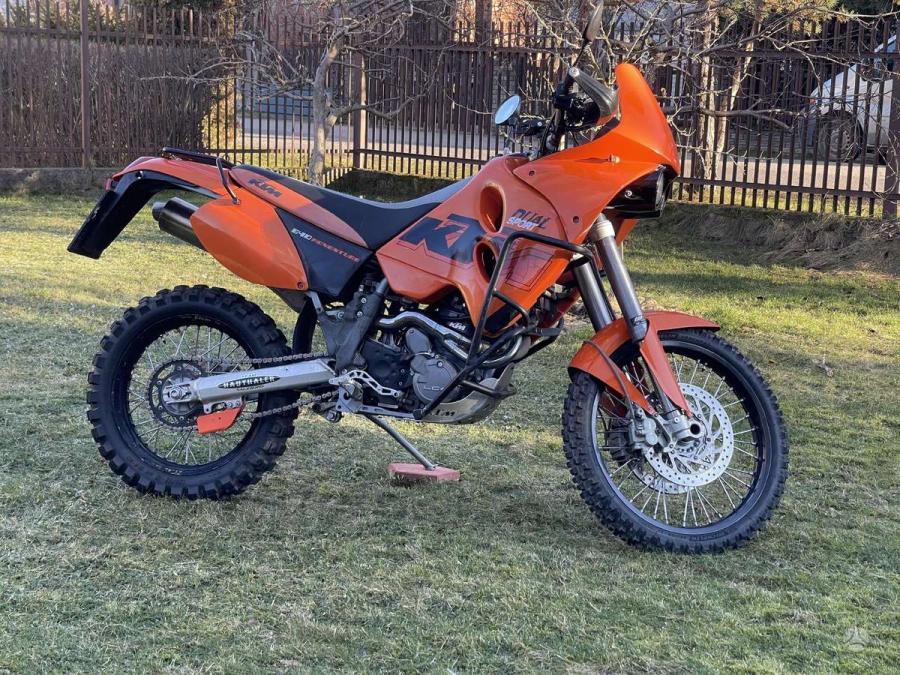Oranžs KTM Adventure 2004 Viļņa, ar dzinēja tilpumu 0.64 L un nobraukumu 31 tūkst. km par 3800 €, foto 2 vietnē AUTOMOTO.COM.LV