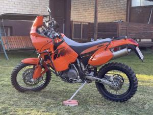 Oranžs KTM Adventure 2004 Viļņa, ar dzinēja tilpumu 0.64 L un nobraukumu 31 tūkst. km par 3800 €, foto 4 vietnē AUTOMOTO.COM.LV
