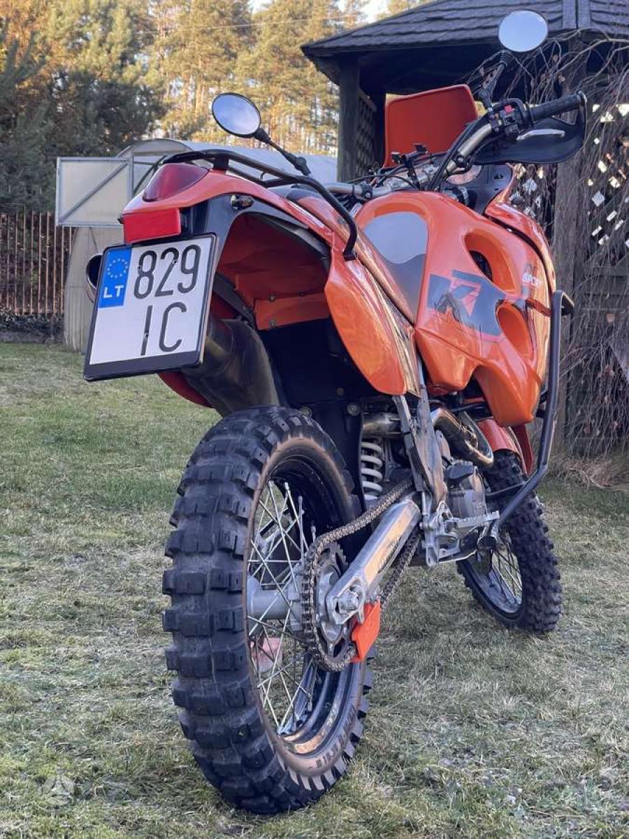 Oranžs KTM Adventure 2004 Viļņa, ar dzinēja tilpumu 0.64 L un nobraukumu 31 tūkst. km par 3800 €, foto 6 vietnē AUTOMOTO.COM.LV