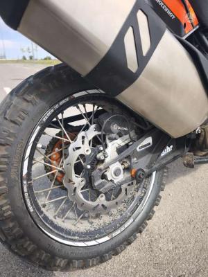 Oranžs KTM Adventure 2015 Marijampole, ar dzinēja tilpumu 1.05 L un nobraukumu 83 tūkst. km par 6000 €, foto 14 vietnē AUTOMOTO.COM.LV
