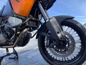 Oranžs KTM Adventure 2016 Klaipėda, ar dzinēja tilpumu 1.19 L un nobraukumu 30 tūkst. km par 8000 €, foto 12 vietnē AUTOMOTO.COM.LV
