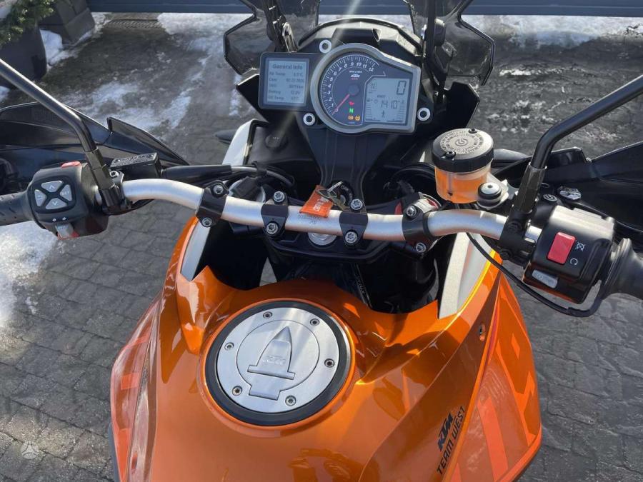 Oranžs KTM Adventure 2016 Klaipėda, ar dzinēja tilpumu 1.19 L un nobraukumu 30 tūkst. km par 8000 €, foto 29 vietnē AUTOMOTO.COM.LV