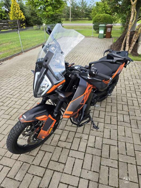 Oranžs KTM Adventure 2020 Marijampole, ar dzinēja tilpumu 0.79 L un nobraukumu 37 tūkst. km par 8999 €, foto 5 vietnē AUTOMOTO.COM.LV