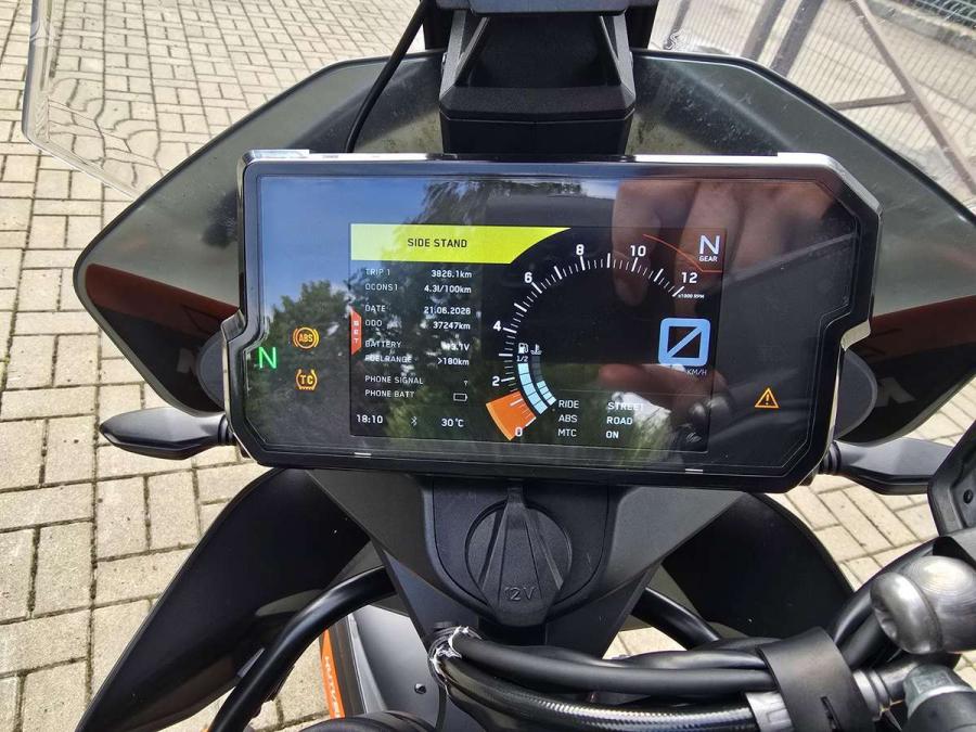 Orange KTM Adventure 2020 in Marijampole, with an engine capacity of 0.79 L and mileage of 37 thousand km for 8999 €, photo 13 on AUTOMOTO.COM.LV
