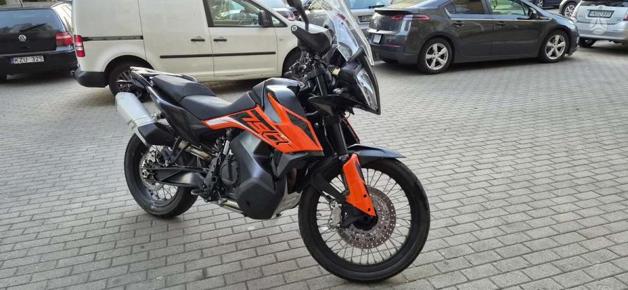 Orange KTM Adventure 2020 in Vilnius, with an engine capacity of 0.80 L and mileage of 35 thousand km for 4700 €, photo 7 on AUTOMOTO.COM.LV