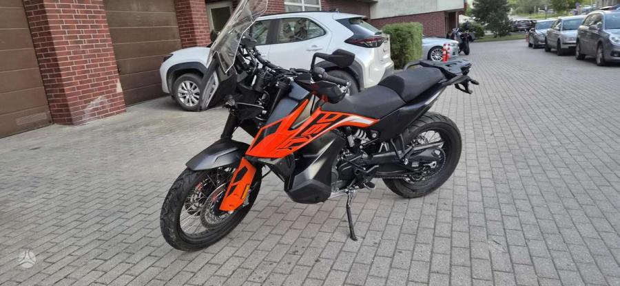 Orange KTM Adventure 2020 in Vilnius, with an engine capacity of 0.80 L and mileage of 35 thousand km for 4500 €, photo 4 on AUTOMOTO.COM.LV