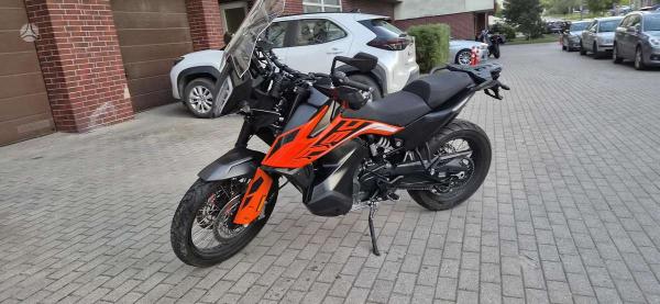 Orange KTM Adventure 2020 in Vilnius, with an engine capacity of 0.80 L and mileage of 31 thousand km for 4700 €, photo 6 on AUTOMOTO.COM.LV