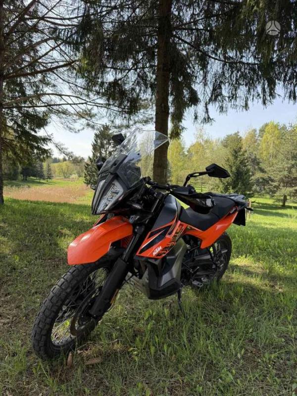 Oranžs KTM Adventure 2021 Biržai, ar dzinēja tilpumu 0.89 L un nobraukumu 17 tūkst. km par 7800 €, foto 1 vietnē AUTOMOTO.COM.LV