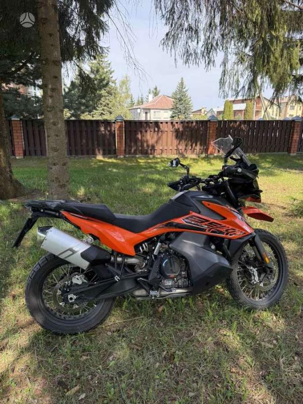 Oranžs KTM Adventure 2021 Biržai, ar dzinēja tilpumu 0.89 L un nobraukumu 17 tūkst. km par 7800 €, foto 4 vietnē AUTOMOTO.COM.LV