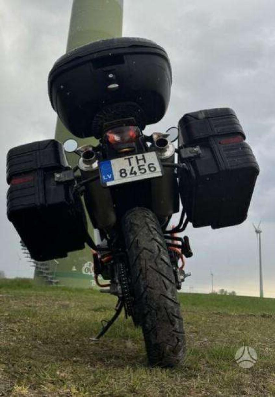White KTM Adventure 2010 in Liepaja, with an engine capacity of 0.99 L and mileage of 72 thousand km for 6500 €, photo 10 on AUTOMOTO.COM.LV