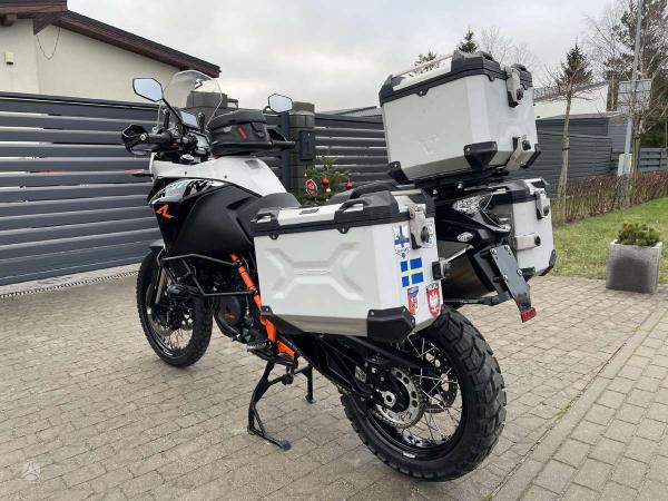 White KTM Adventure 2016 in Klaipeda, with an engine capacity of 1.19 L and mileage of 19 thousand km for 8800 €, photo 5 on AUTOMOTO.COM.LV