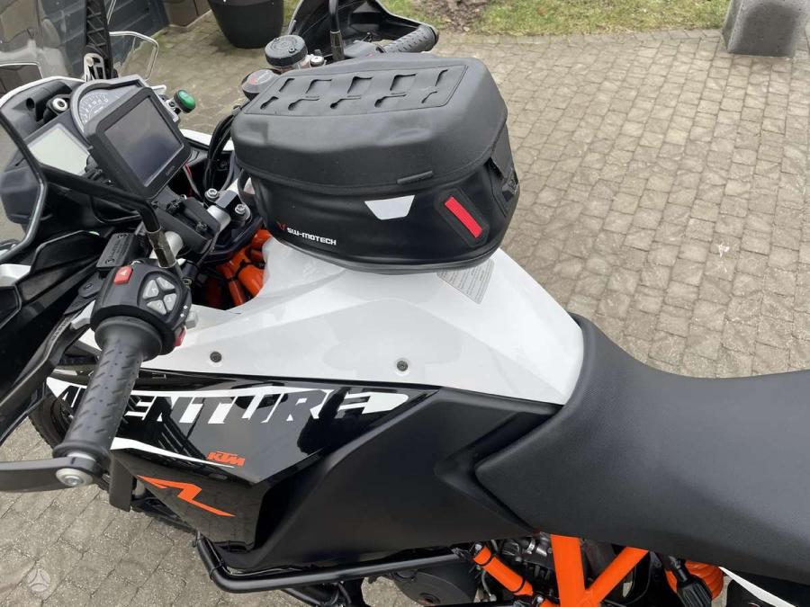 White KTM Adventure 2016 in Klaipeda, with an engine capacity of 1.19 L and mileage of 19 thousand km for 8800 €, photo 20 on AUTOMOTO.COM.LV