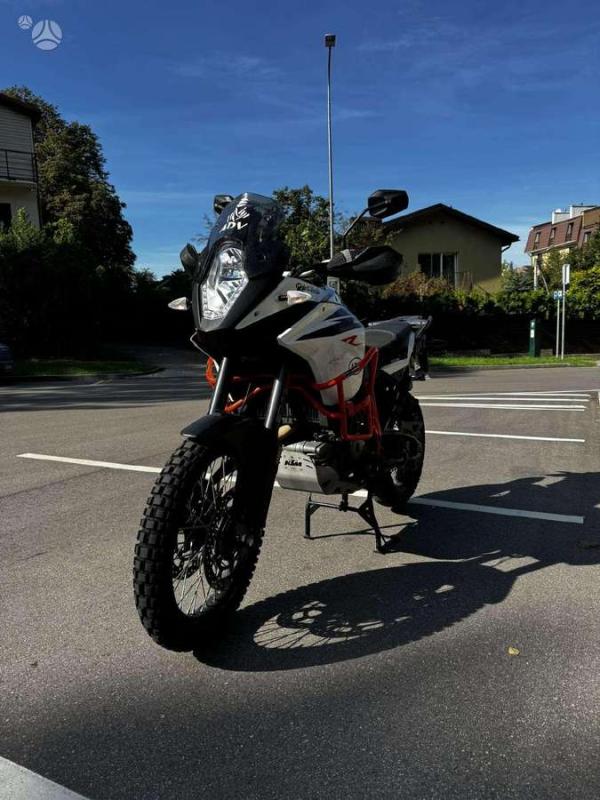 White KTM Adventure 2017 in Vilnius, with an engine capacity of 1.09 L and mileage of 52 thousand km for 8500 €, photo 4 on AUTOMOTO.COM.LV