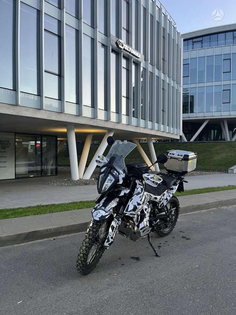 Balts KTM Adventure 2020 Viļņa, ar dzinēja tilpumu 0.79 L un nobraukumu 38 tūkst. km par 6000 €, foto 4 vietnē AUTOMOTO.COM.LV