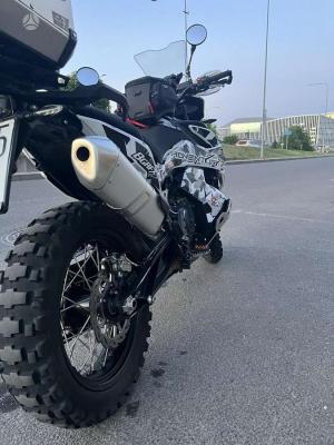 Balts KTM Adventure 2020 Viļņa, ar dzinēja tilpumu 0.79 L un nobraukumu 38 tūkst. km par 6000 €, foto 6 vietnē AUTOMOTO.COM.LV