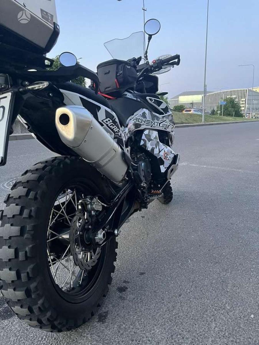 Balts KTM Adventure 2020 Viļņa, ar dzinēja tilpumu 0.79 L un nobraukumu 38 tūkst. km par 6000 €, foto 6 vietnē AUTOMOTO.COM.LV