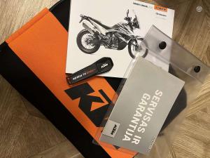 Balts KTM Adventure 2020 Viļņa, ar dzinēja tilpumu 0.79 L un nobraukumu 38 tūkst. km par 6000 €, foto 15 vietnē AUTOMOTO.COM.LV