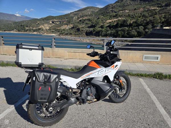 White KTM Adventure 2023 in Vilnius, with an engine capacity of 0.80 L and mileage of 11 thousand km for 7700 €, photo 3 on AUTOMOTO.COM.LV