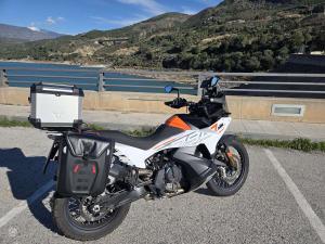 White KTM Adventure 2023 in Vilnius, with an engine capacity of 0.80 L and mileage of 11 thousand km for 7700 €, photo 4 on AUTOMOTO.COM.LV