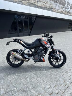 Melns KTM Duke 125 2013 Tallina, ar dzinēja tilpumu 0.13 L un nobraukumu 39 tūkst. km par 1750 €, foto 3 vietnē AUTOMOTO.COM.LV