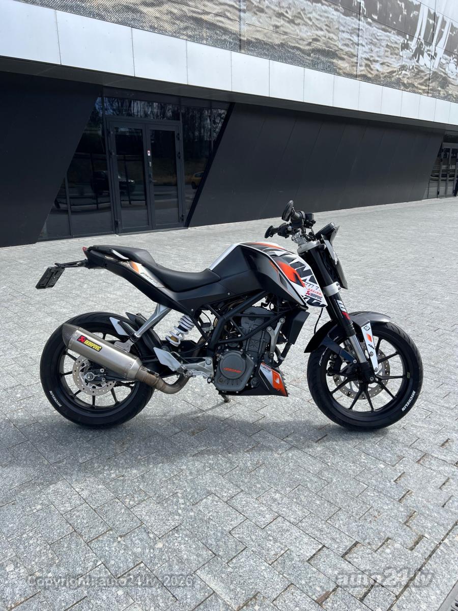 Melns KTM Duke 125 2013 Tallina, ar dzinēja tilpumu 0.13 L un nobraukumu 39 tūkst. km par 1750 €, foto 3 vietnē AUTOMOTO.COM.LV