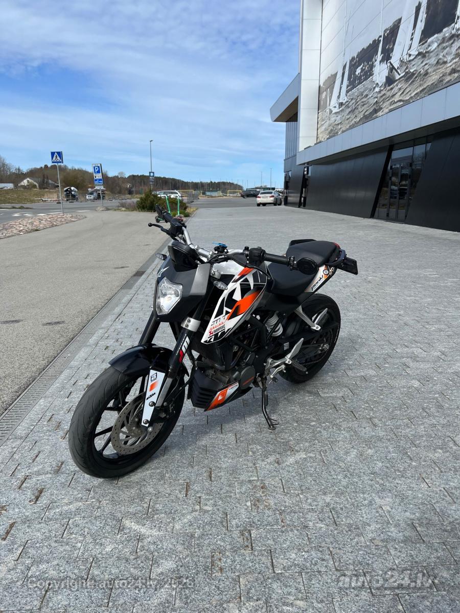 Melns KTM Duke 125 2013 Tallina, ar dzinēja tilpumu 0.13 L un nobraukumu 39 tūkst. km par 1750 €, foto 4 vietnē AUTOMOTO.COM.LV