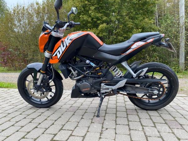 КТМ Duke 125 2011 в Цесис, объемом двигателя 0.13 л и пробегом 0 тыс. км за 2200 €, фото 1 на AUTOMOTO.COM.LV