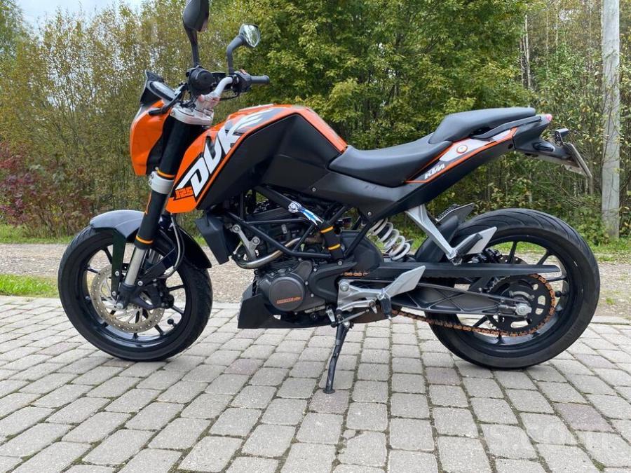 KTM Duke 125 2011 in Cesis, with an engine capacity of 0.13 L and mileage of 0 thousand km for 2200 €, photo 1 on AUTOMOTO.COM.LV