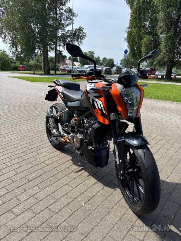 КТМ Duke 125 2011 в Таллин, объемом двигателя 0.13 л и пробегом 17 тыс. км за 1800 €, фото 3 на AUTOMOTO.COM.LV
