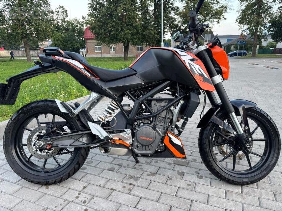 KTM Duke 125 2011 Jelgava, ar dzinēja tilpumu 0.13 L un nobraukumu 0 tūkst. km par 1790 €, foto 7 vietnē AUTOMOTO.COM.LV