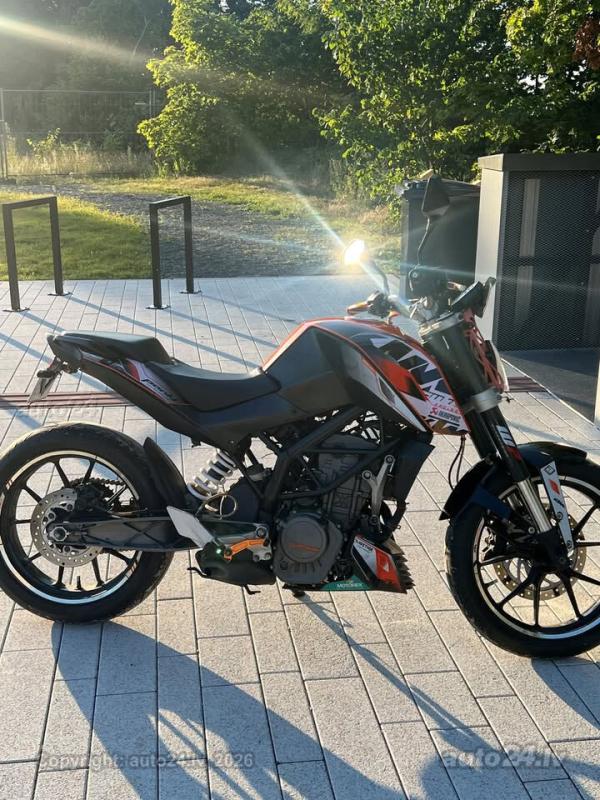 КТМ Duke 125 2011 в Таллин, объемом двигателя 0.13 л и пробегом 56 тыс. км за 1750 €, фото 1 на AUTOMOTO.COM.LV
