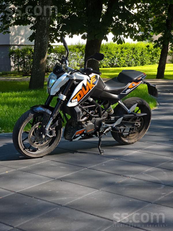 KTM Duke 125 2012 in Valmiera, with an engine capacity of 0.13 L and mileage of 0 thousand km for 1700 €, photo 1 on AUTOMOTO.COM.LV