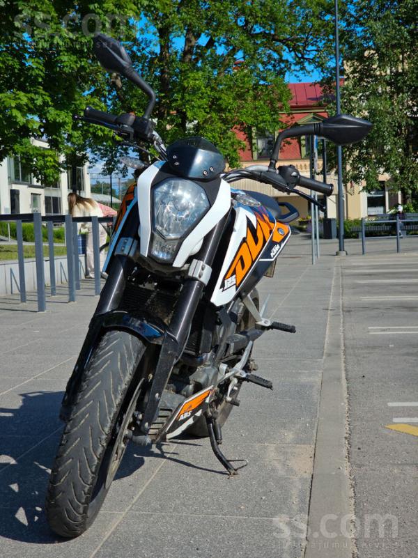 KTM Duke 125 2012 in Valmiera, with an engine capacity of 0.13 L and mileage of 0 thousand km for 1700 €, photo 6 on AUTOMOTO.COM.LV